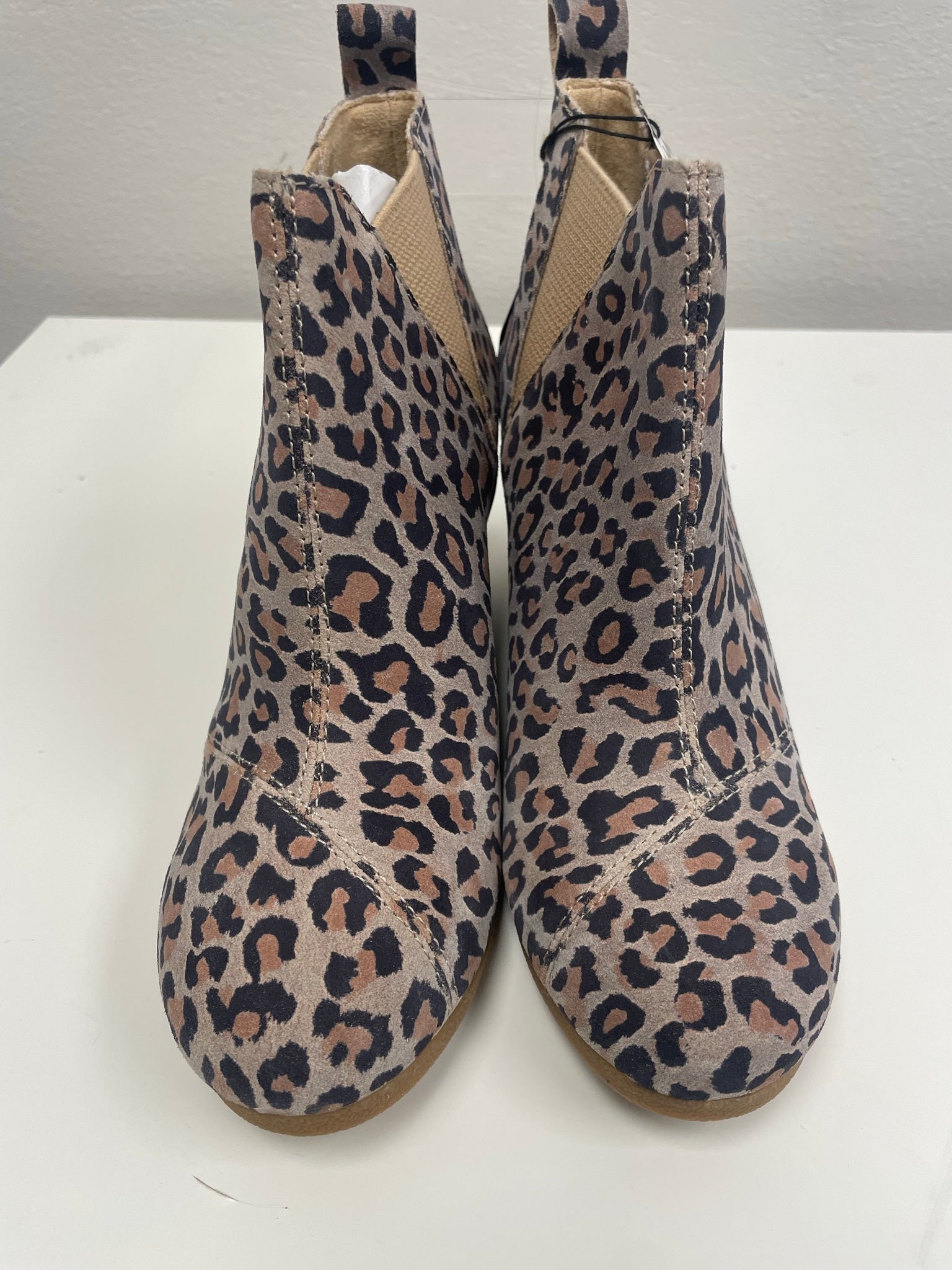 TOMS Leopard outlet Print Boot Wedge New
